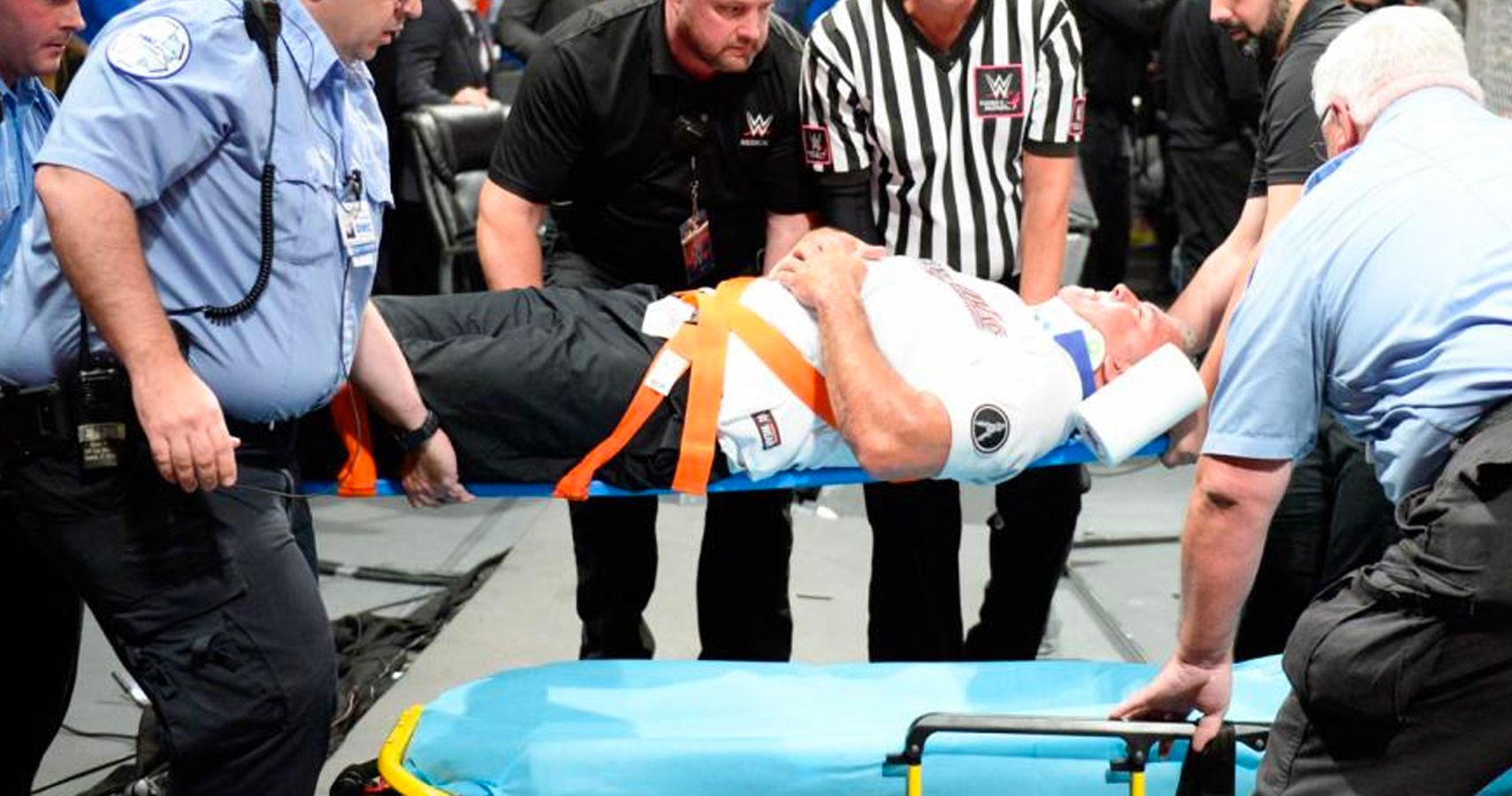 Wwe Wrestling News Shane Mcmahons Hell In A Cell Stunt