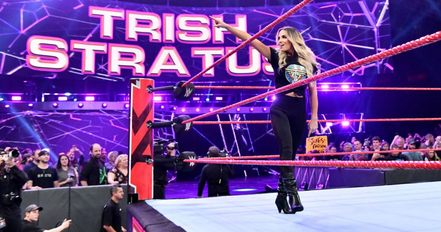 Alexa Bliss's Dressing Room Segment Was Supposed To Be An Ode To Trish ...